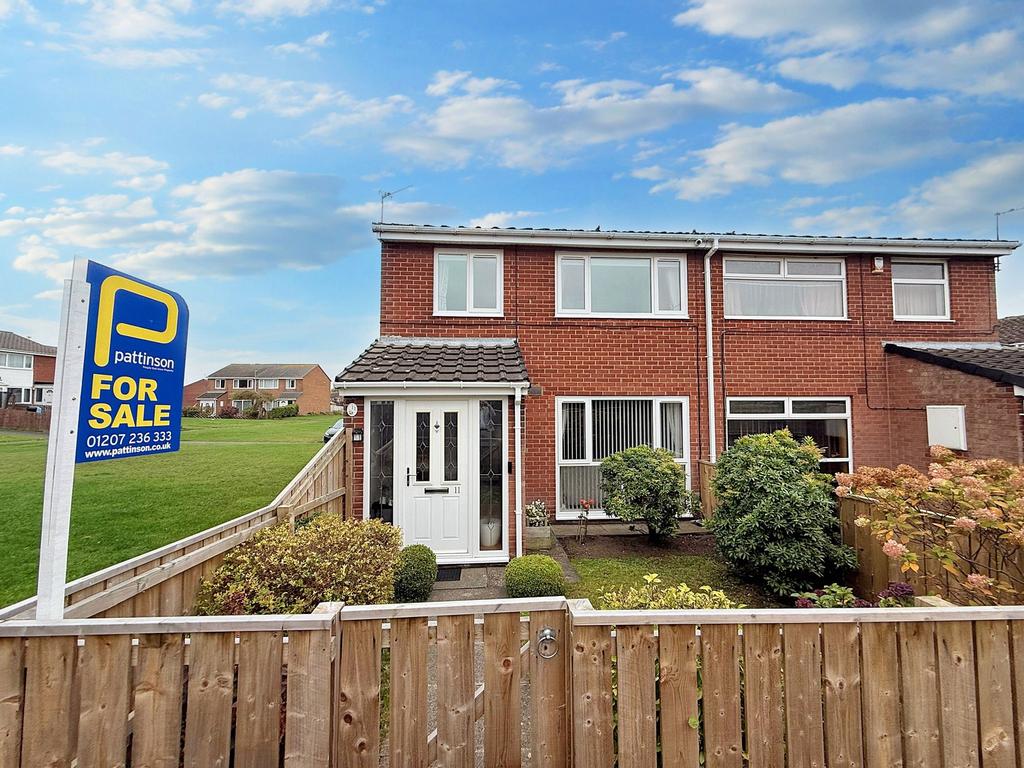 Darling Place, Stanley DH9 3 bed semi-detached house - £125,000