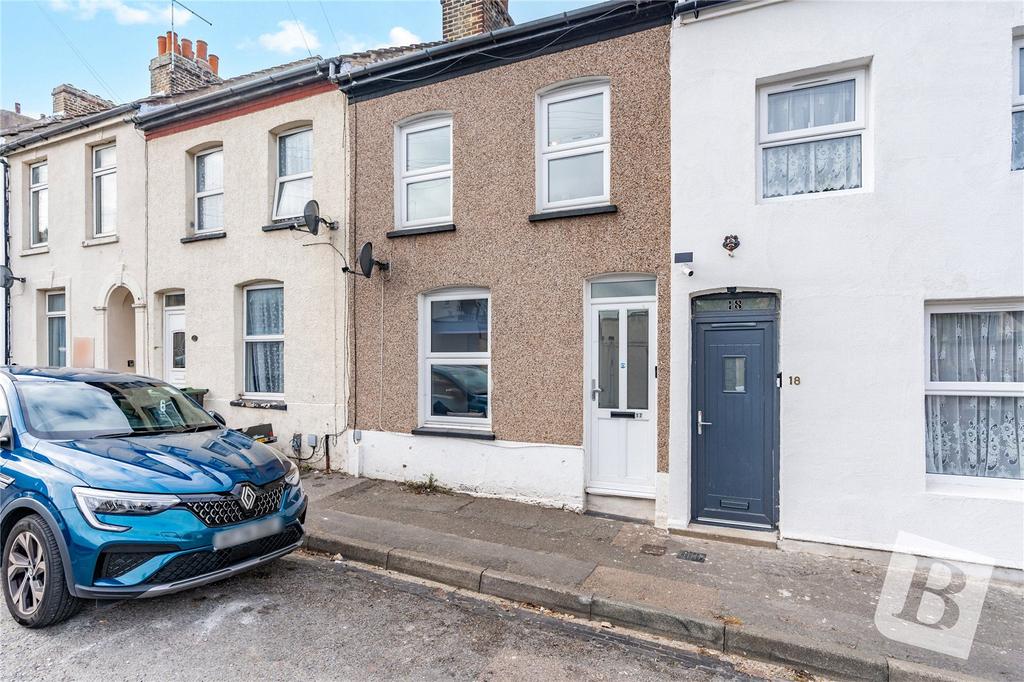 Denton Street, Gravesend, Kent, DA12 2 bed terraced house for sale - £ ...