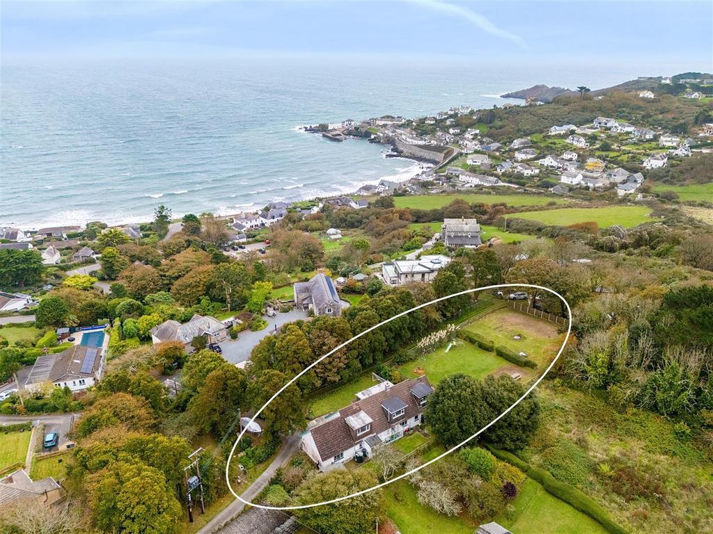 Coverack, Helston 4 bed detached house - £750,000