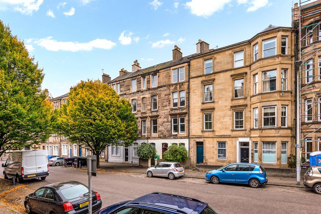 Brunswick Street, Edinburgh 3 bed apartment - £385,000
