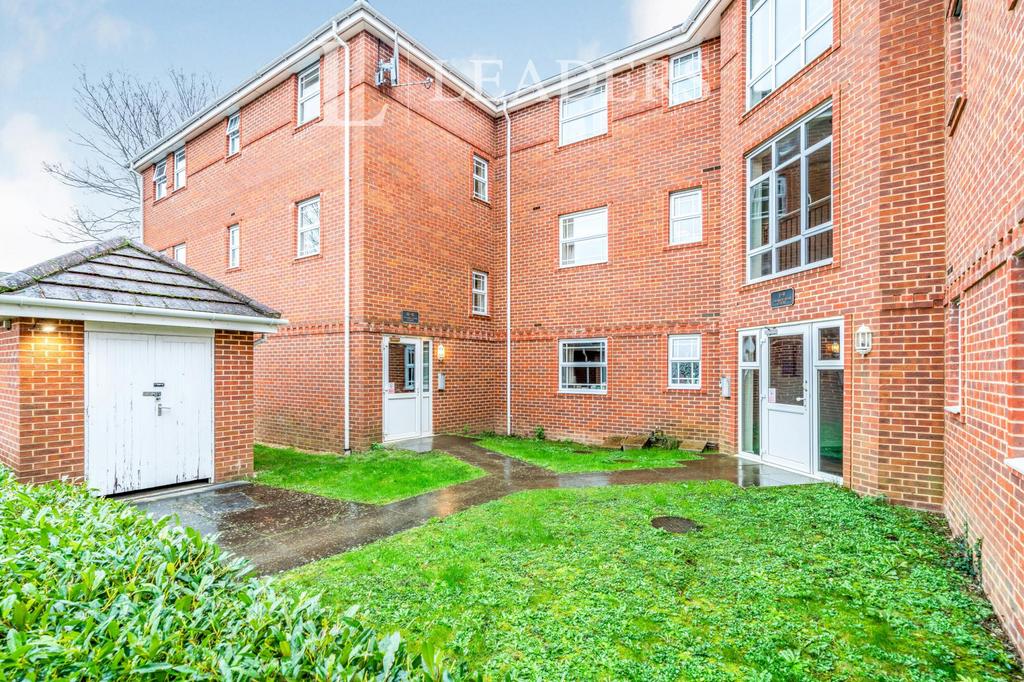 Charlie Soar Court, Eastleigh, SO50 1 bed flat - £950 pcm (£219 pw)
