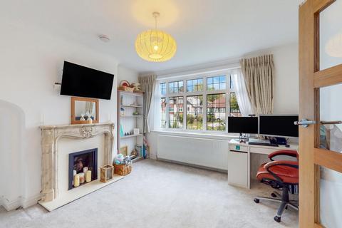 Houses for sale in West London | OnTheMarket