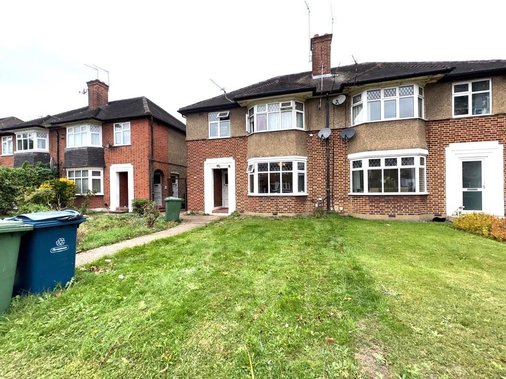 Beechcroft Avenue, Harrow HA2 1 bed ground floor maisonette - £1,500 ...