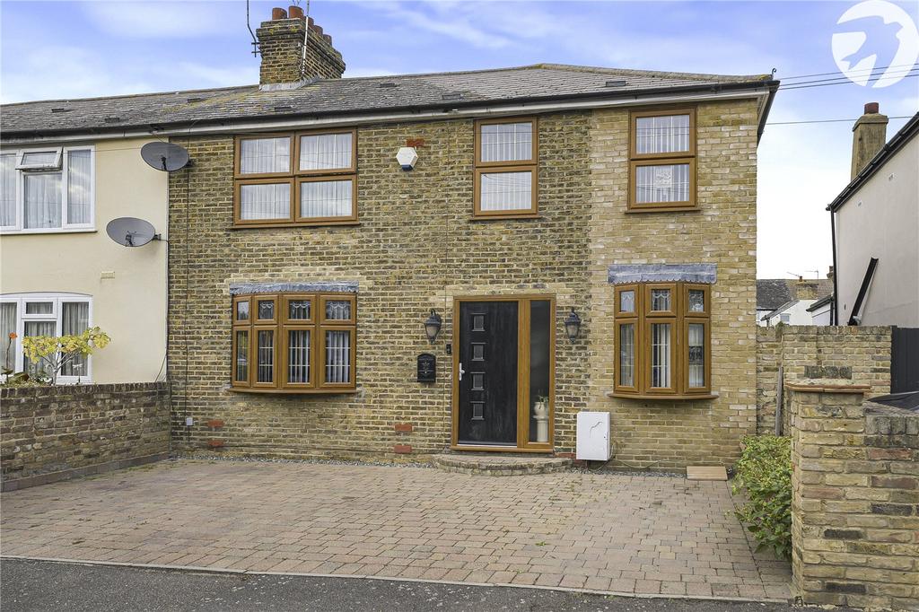 Lewis Road, Swanscombe, Kent, DA10 3 bed end of terrace house for sale ...