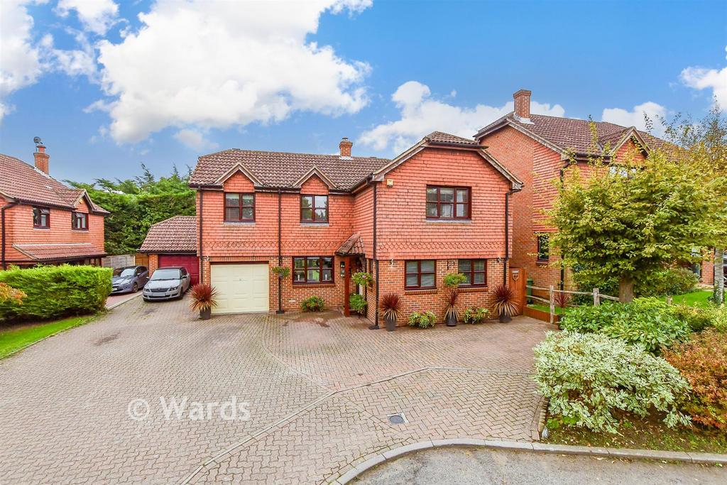 Raymer Road, Maidstone ME14 4 bed detached house - £380,000