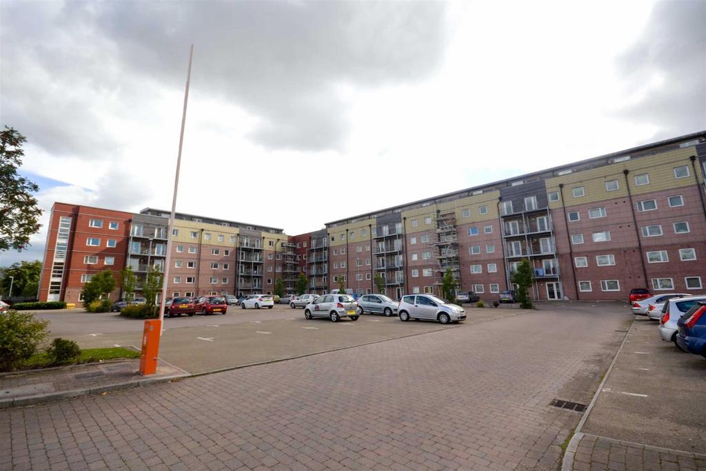 Wharfside, Heritage Way, Wigan, WN3 4AT 2 bed apartment - £700 pcm (£ ...