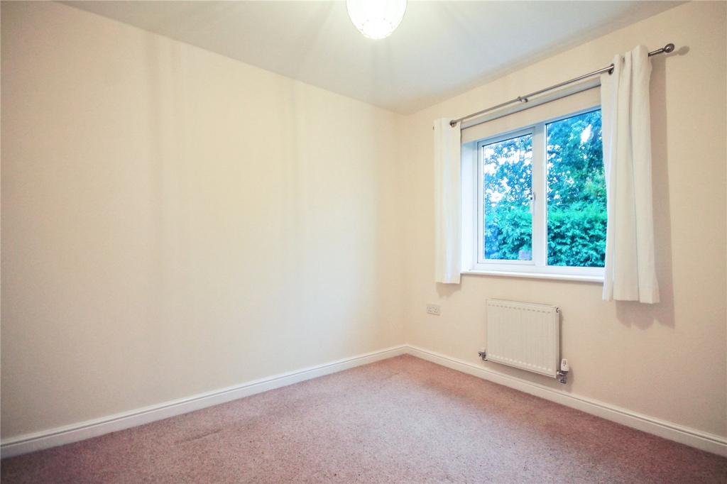 Griffiths Court, Durham DH6 3 bed terraced house to rent - £800 pcm (£ ...