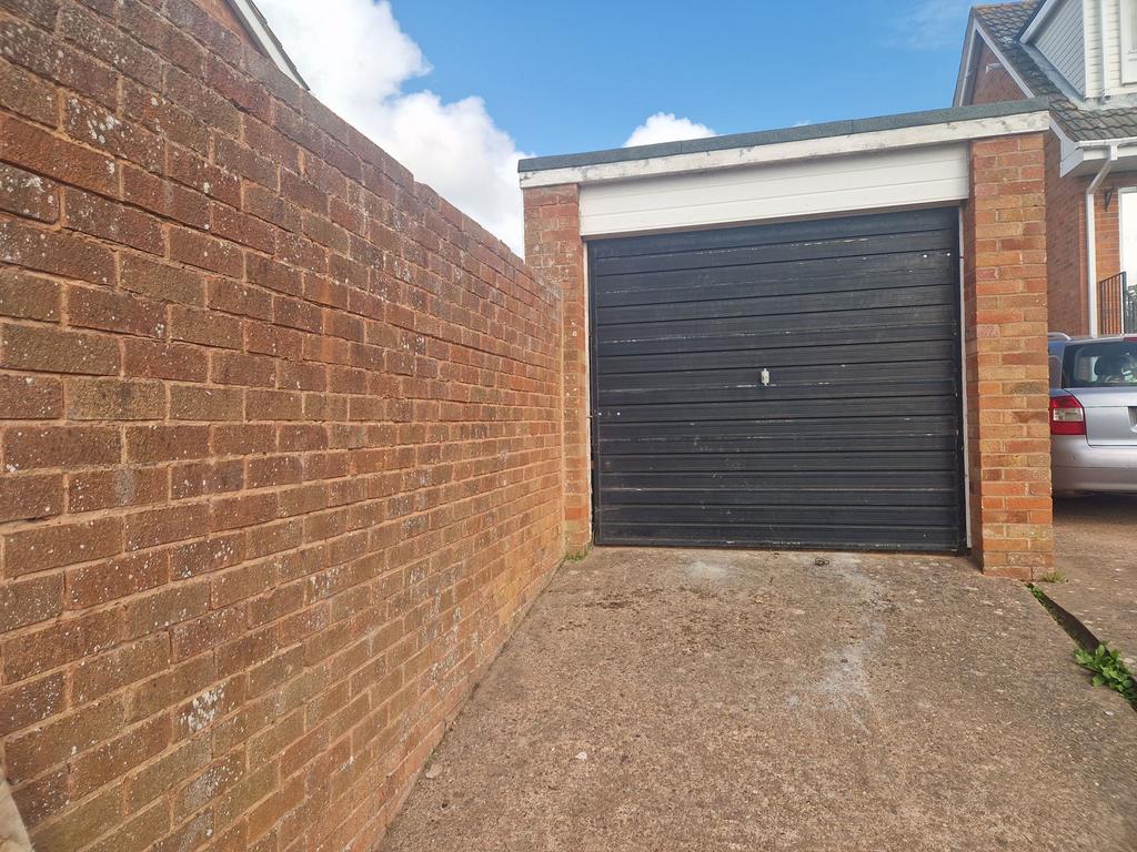 Spiders Lane, Exmouth, EX8 5NN Garage - £28,000