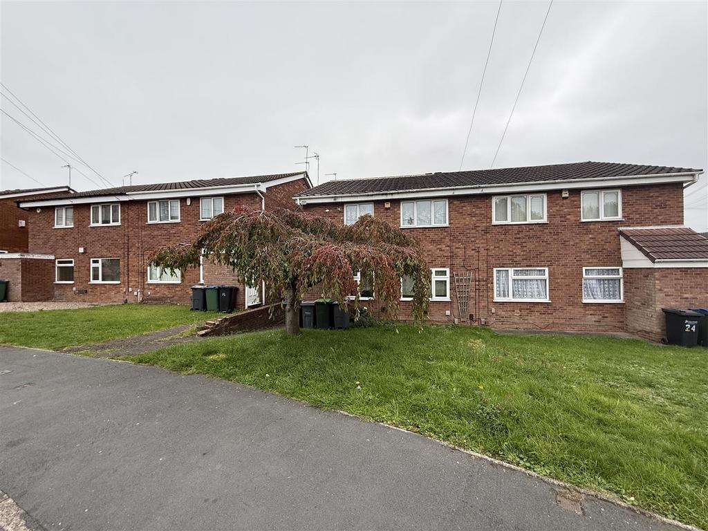 Warren Close, Tipton 2 bed apartment - £89,950