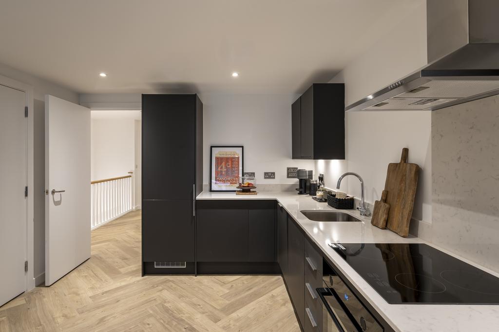 910, Oldfield Wharf, 11 Gaythorn Street 1 bed flat - £1,300 pcm (£300 pw)