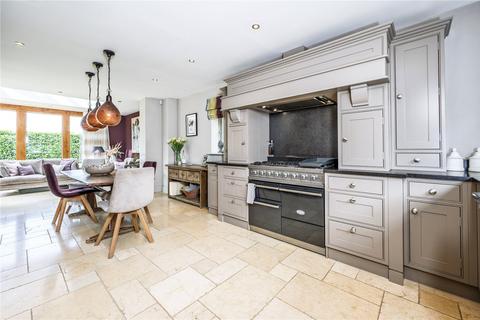 Houses for sale in Broadway, Worcestershire | OnTheMarket