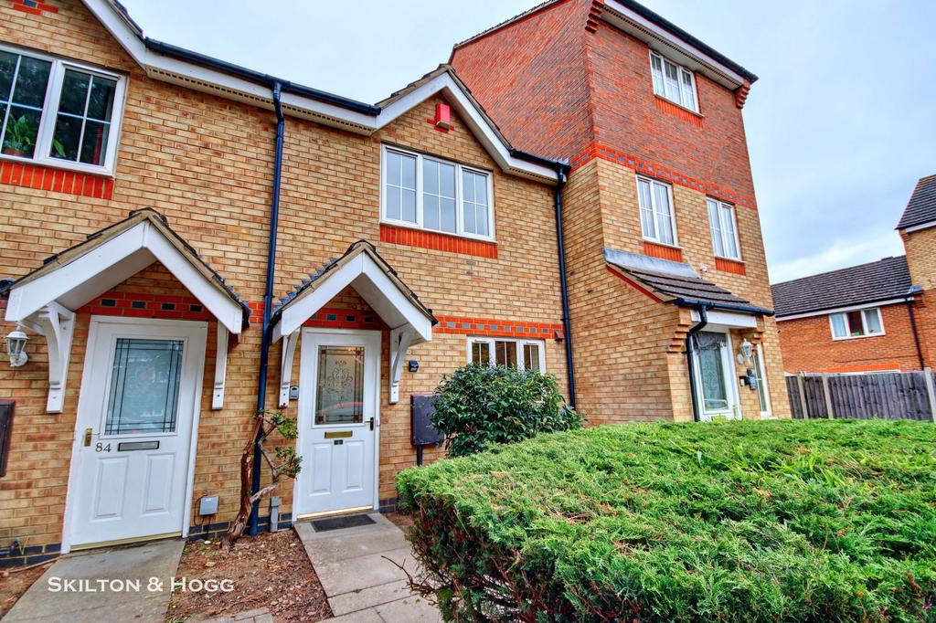 Timken Way, Daventry NN11 2 bed terraced house - £225,000