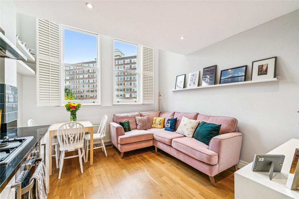 Rowfant Road, SW17 1 bed apartment for sale - £385,000