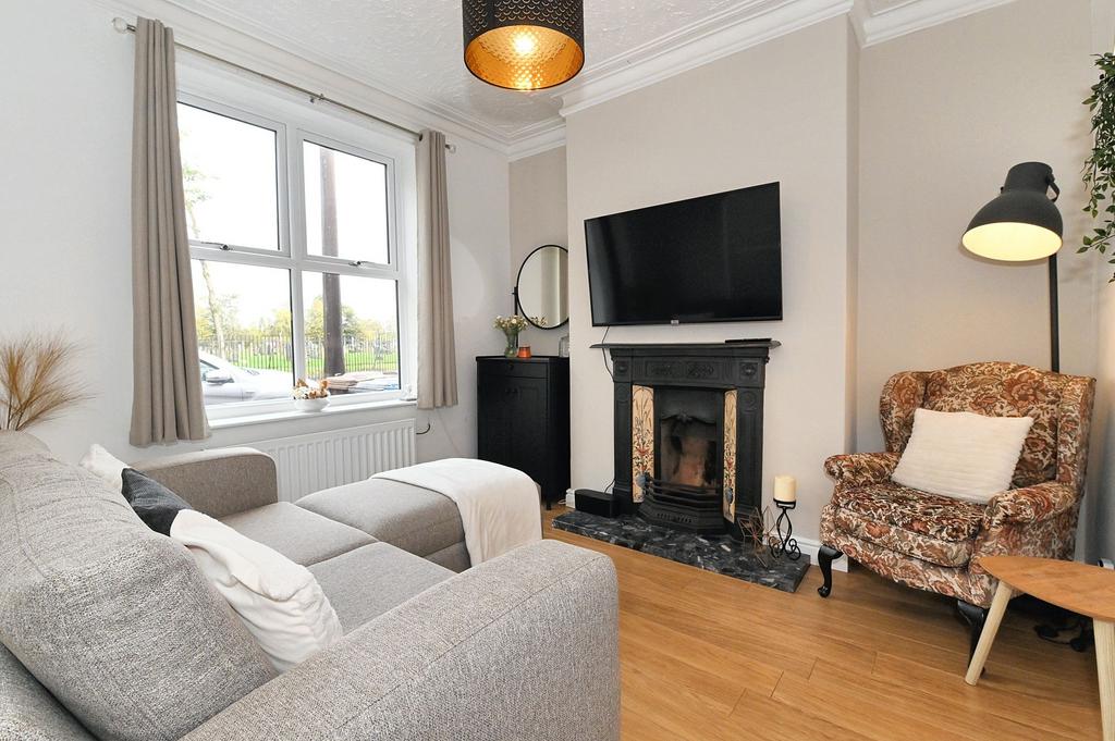 Westminster Street, Swinton, M27 2 bed terraced house for sale - £200,000