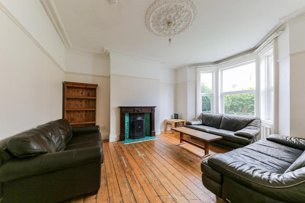 £140pppw - Deuchar Street, Jesmond 6 bed house - £3,640 pcm (£840 pw)