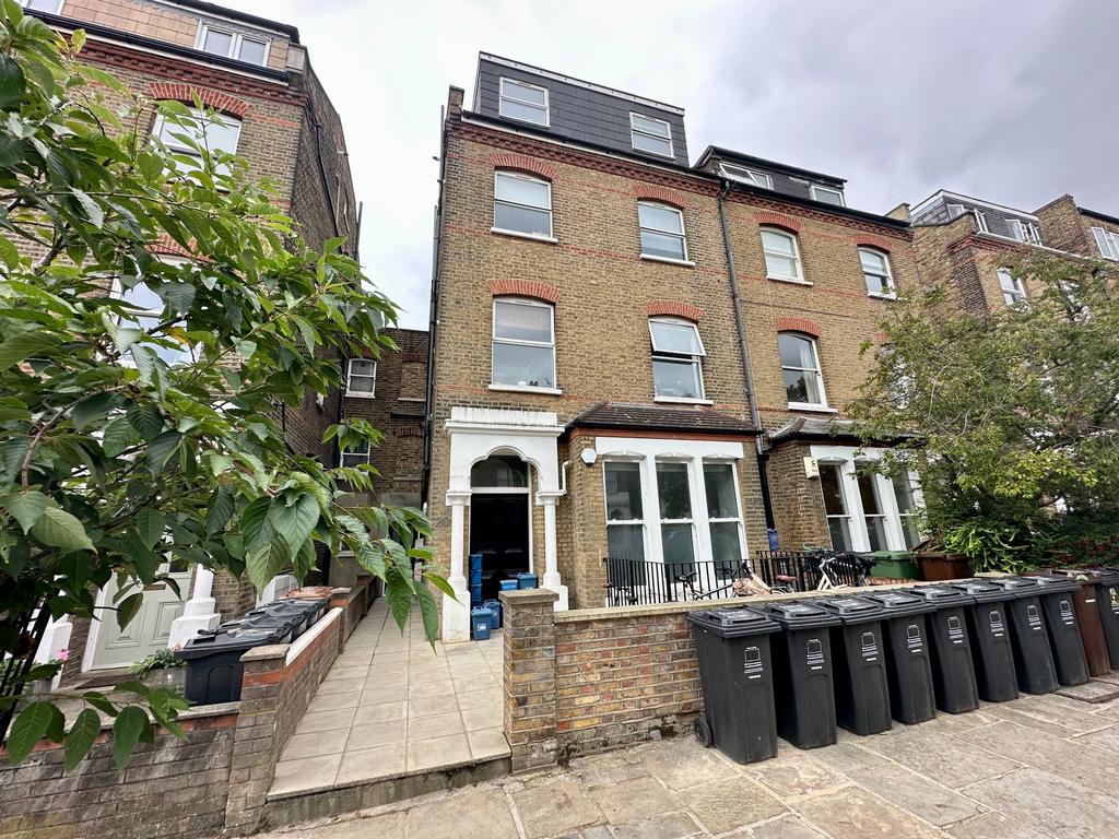 London N4 1 bed apartment - £1,950 pcm (£450 pw)