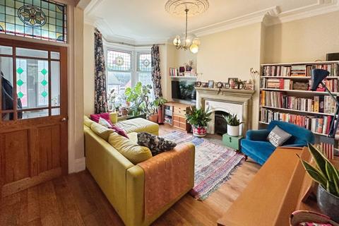 Houses for sale in BD3 | OnTheMarket