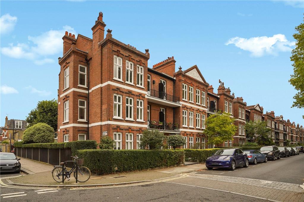Bishops Mansions, Fulham, SW6 3 bed apartment for sale - £925,000