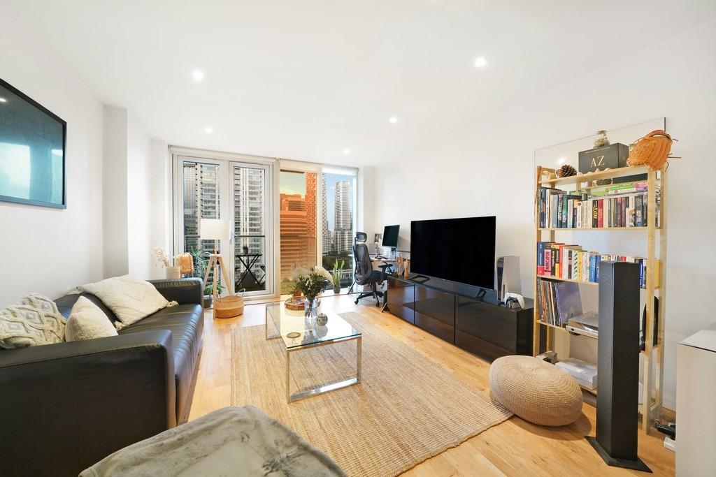 MILLHARBOUR, LONDON E14 1 bed apartment - £2,575 pcm (£594 pw)