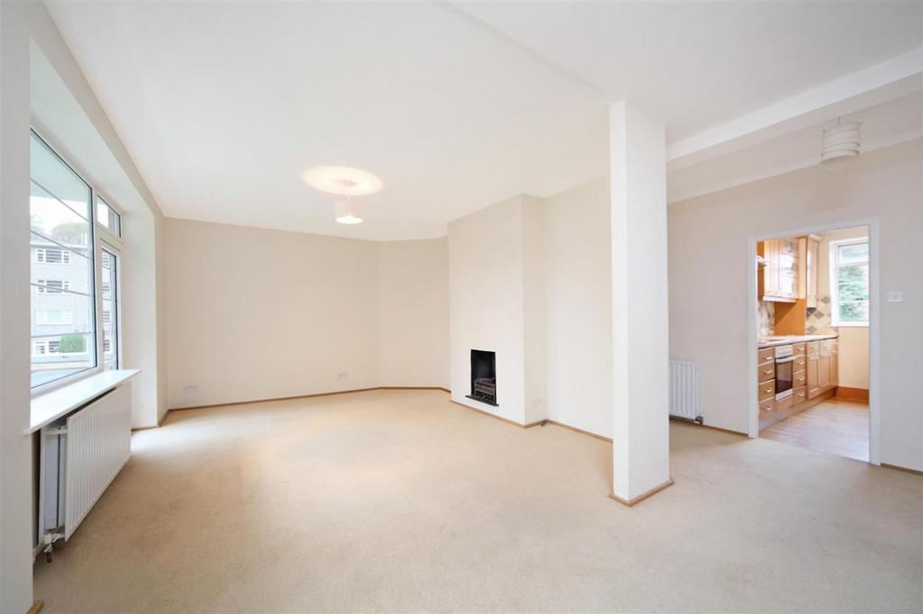 Chivelston, Wimbledon Park Side... 3 bed flat - £2,500 pcm (£577 pw)