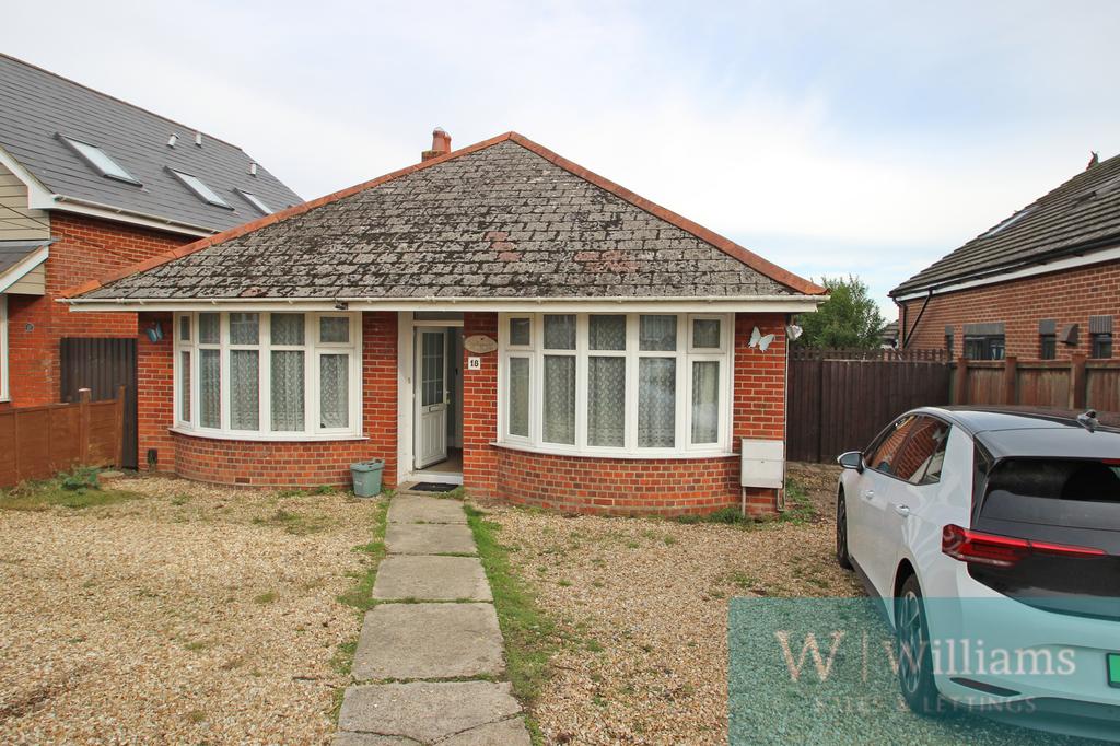 Cowes Road, Newport 2 bed bungalow - £250,000