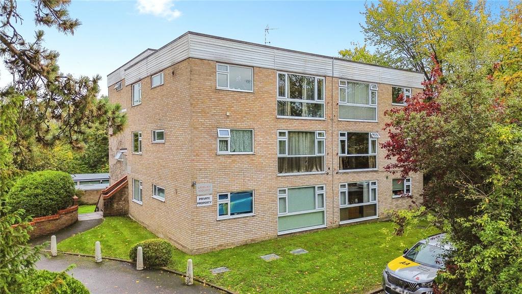 Lesley Court, Reading RG30 1 bed apartment - £200,000