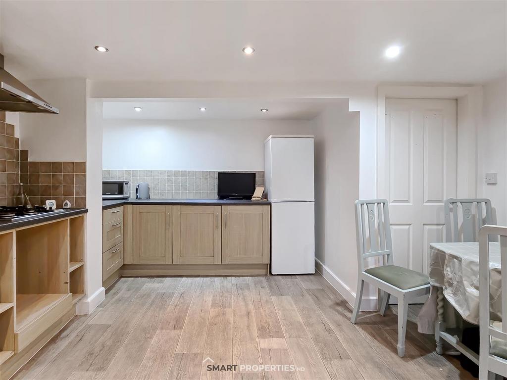 Branch Street, Huddersfield HD1 2 bed terraced house for sale - £120,000
