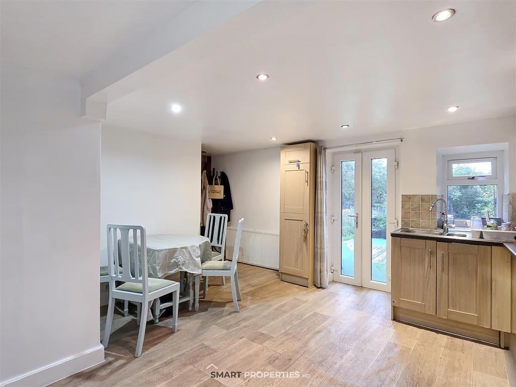 Branch Street, Huddersfield HD1 2 bed terraced house for sale - £120,000