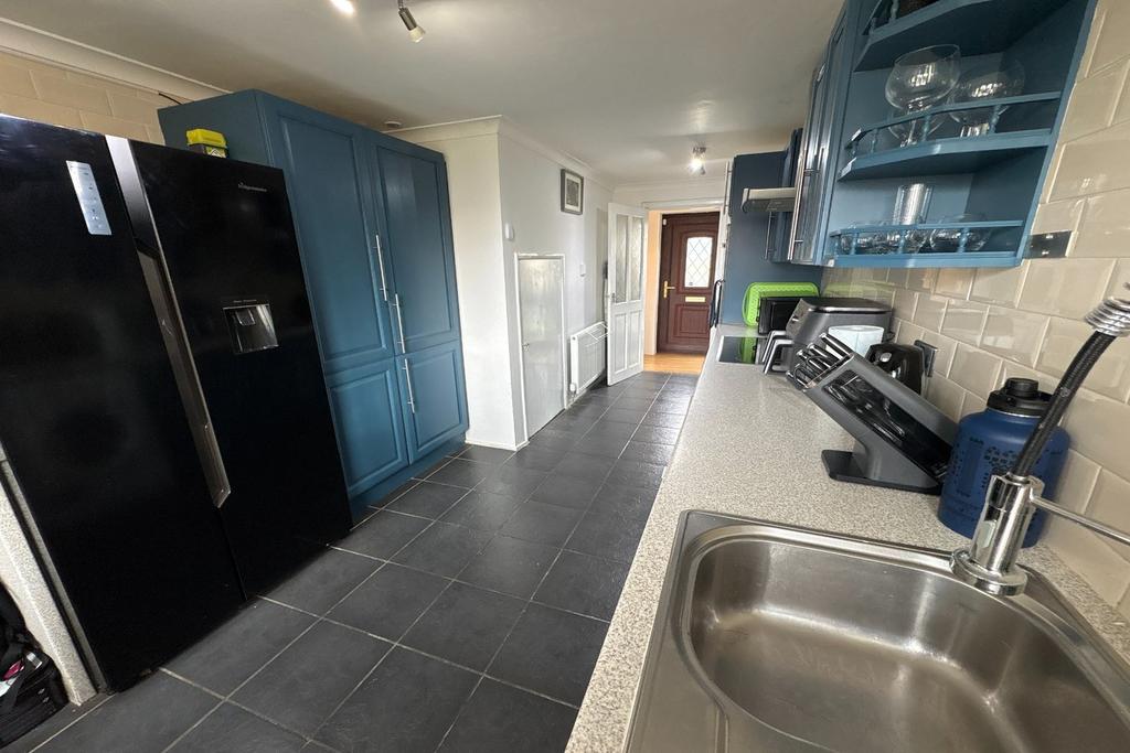 Keats Drive, Egremont CA22 3 bed end of terrace house for sale - £120,000