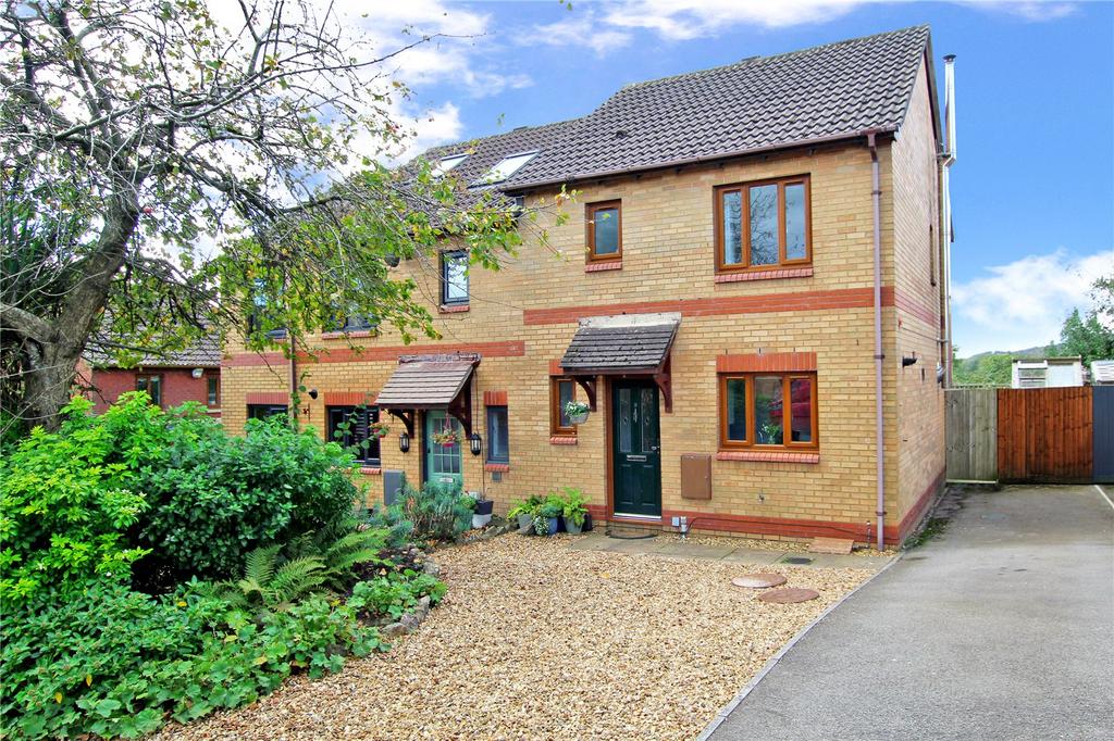 Clos Yr Alarch, Thornhill, Cardff, CF14 3 bed semi-detached house for ...