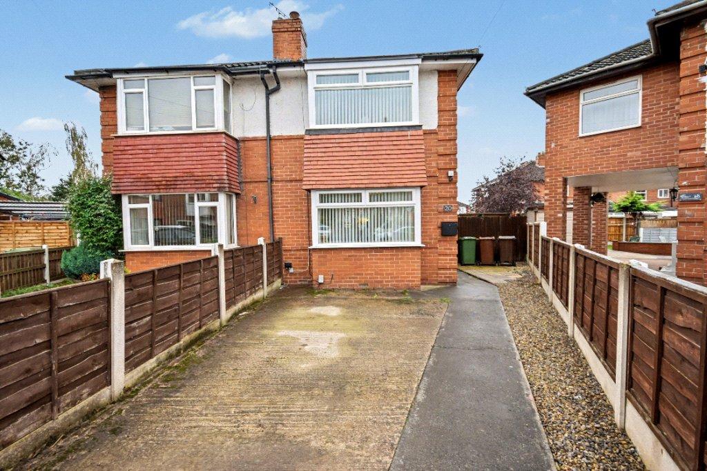 Charles Avenue, Agbrigg, Wakefield... 3 bed semi-detached house - £185,000