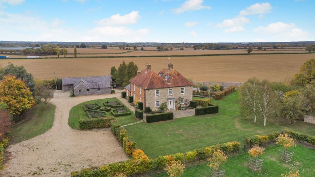 Puxley, Towcester 6 bed detached house for sale - £1,500,000