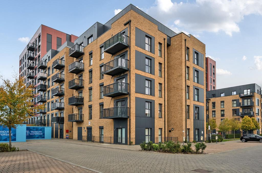 Meridian Way, Southampton, Hampshire... 1 bed flat for sale - £180,000