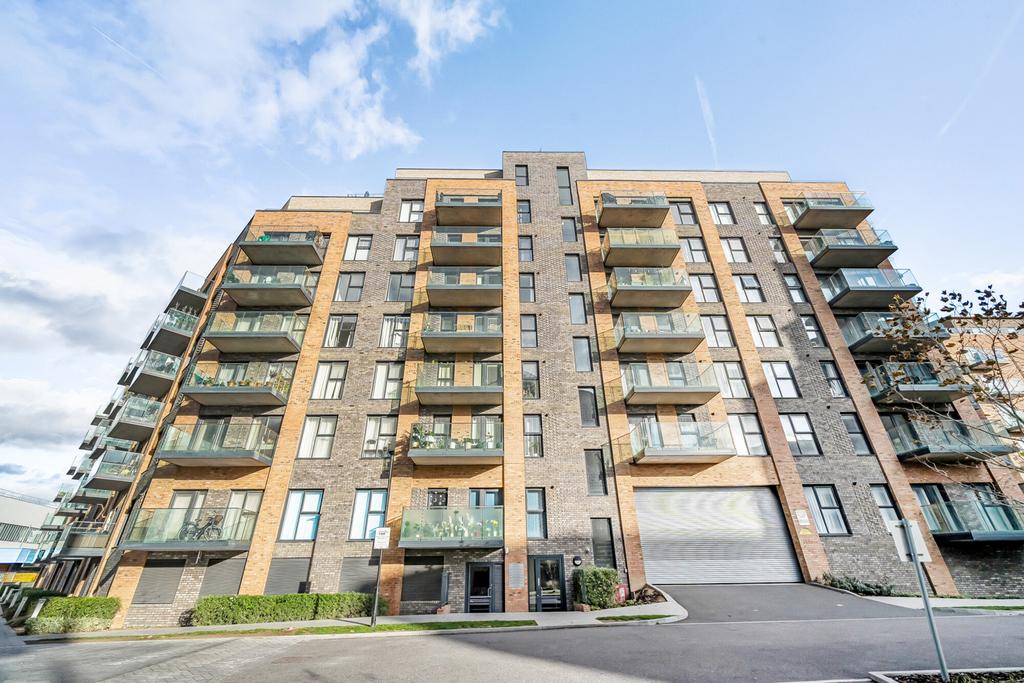 James Smith Court, Dartford, Kent 1 bed apartment - £250,000