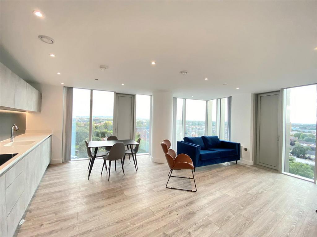 The Blade, Manchester 2 bed apartment - £1,990 pcm (£459 pw)
