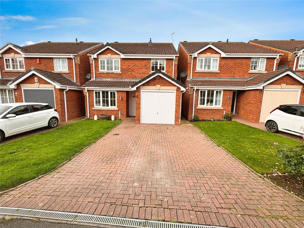 Homage Place, Wolverhampton WV9 4 bed detached house - £1,400 pcm (£323 pw)