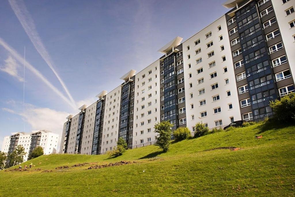 Moss Heights Avenue, Flat 5-2... 3 bed flat - £50,000