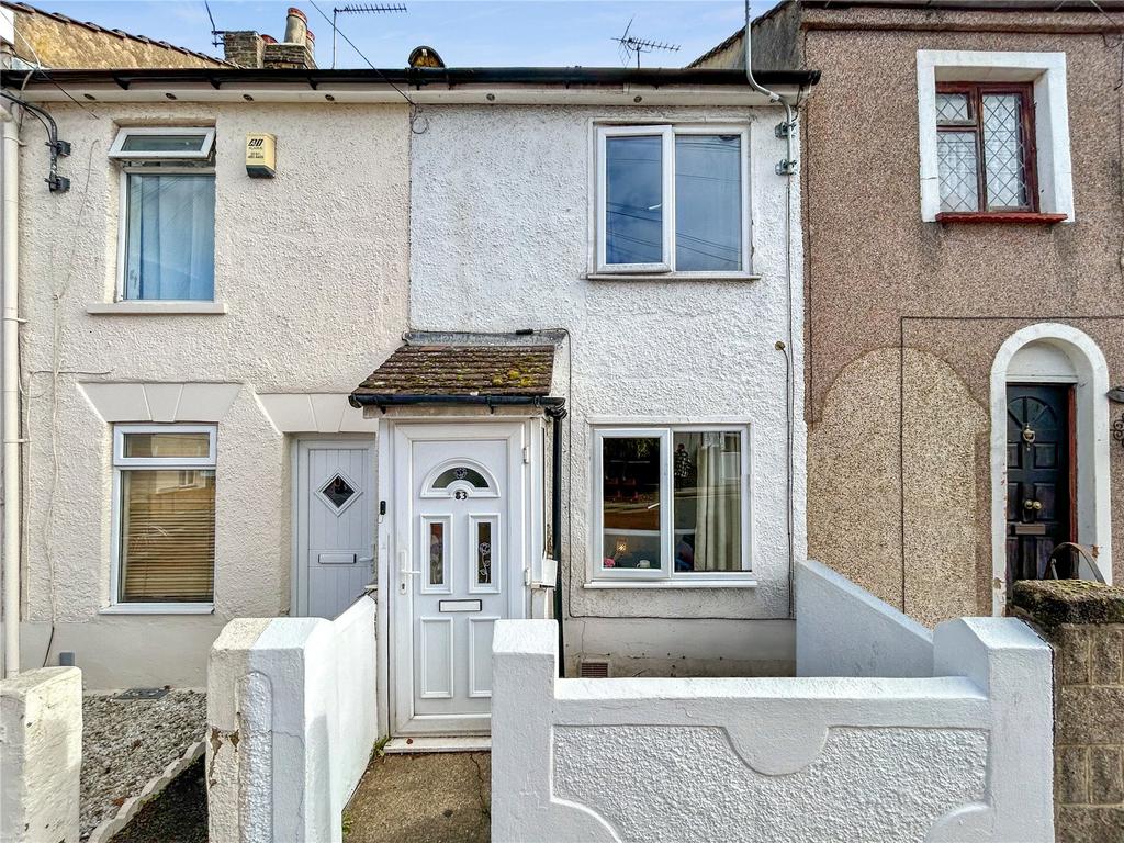 Gardiner Street, Gillingham, Kent, ME7 2 bed terraced house for sale ...