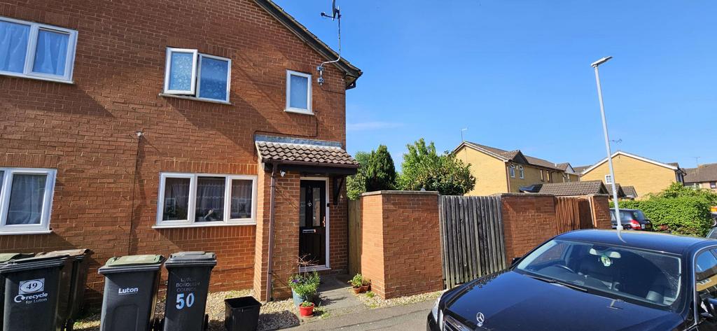 Luton LU3 1 bed terraced house - £190,000