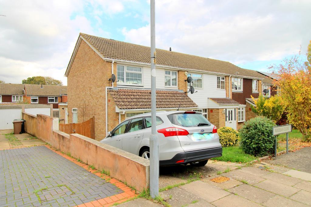 Roedean Close, Stopsley, Luton... 3 bed semi-detached house for sale ...