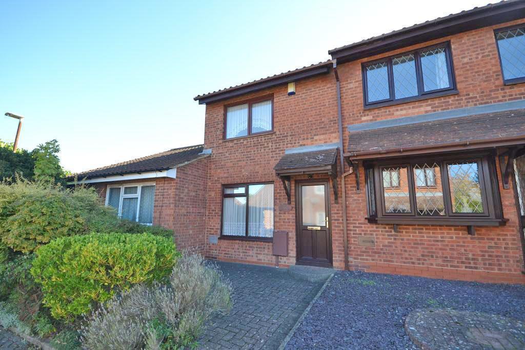 Furzton, Milton Keynes MK4 2 bed terraced house - £1,200 pcm (£277 pw)