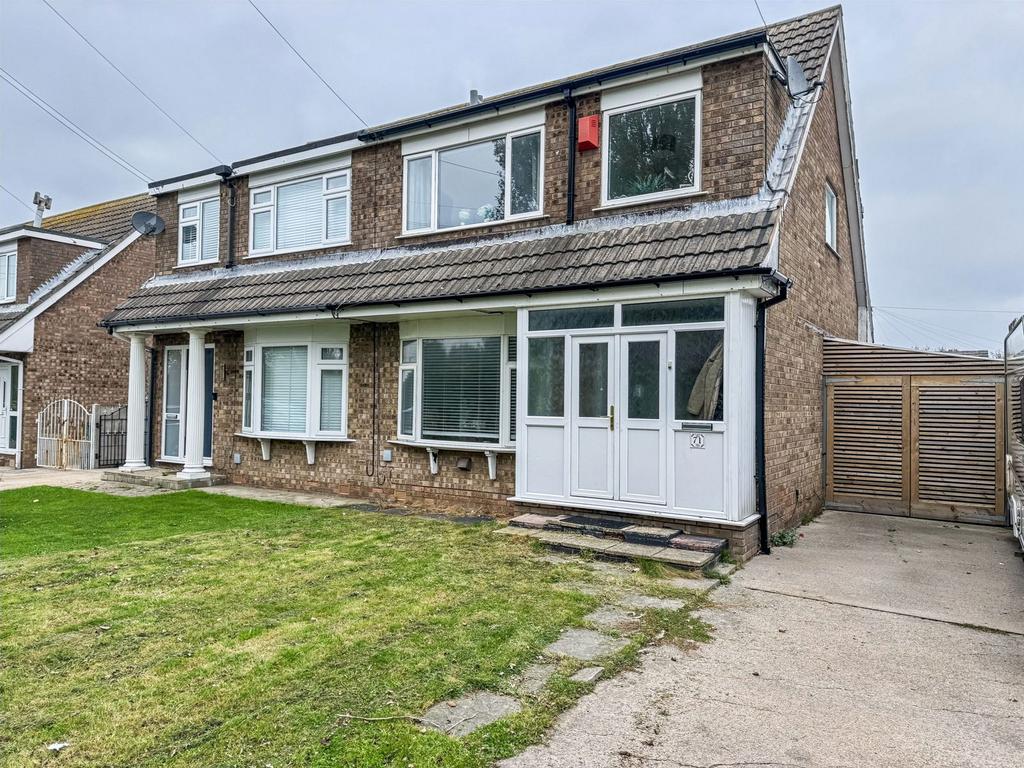 Gors Road, Towyn, Abergele, LL22 9NR 3 bed semi-detached house for sale ...
