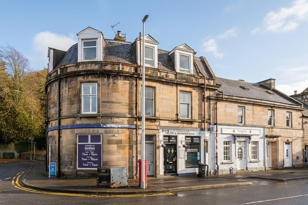 Main Street, Mid Calder, Livingston... 1 bed flat for sale - £100,000