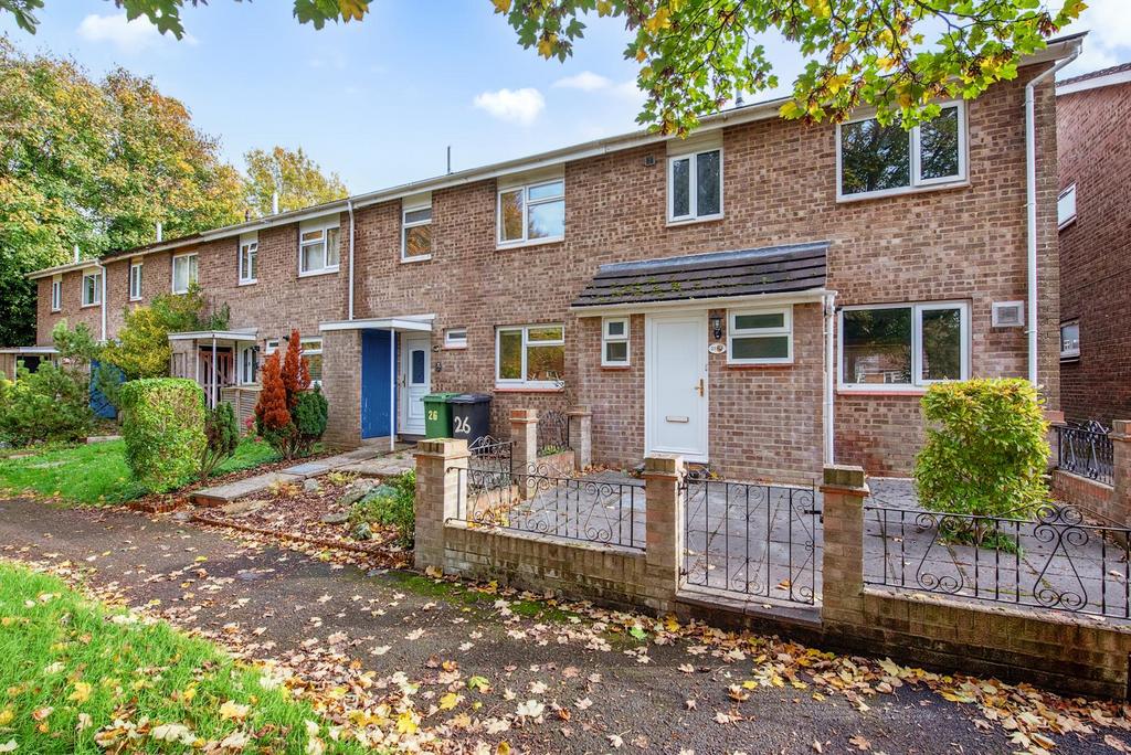 Whistler Close, Basingstoke RG21 3 bed house for sale - £300,000
