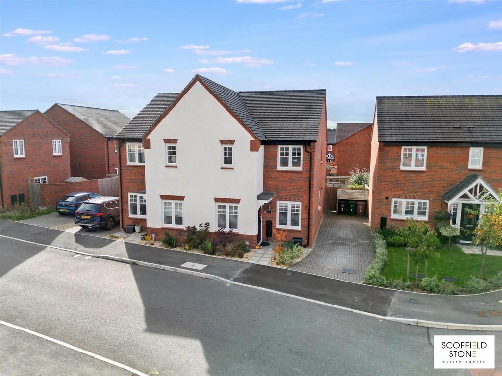 Astley Garden, Hilton, Derby 3 bed semi-detached house for sale - £274,000