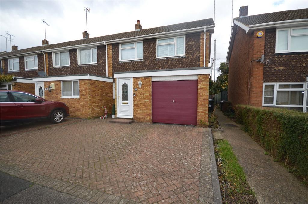 Andover Close, Luton, Bedfordshire, LU4 3 bed end of terrace house - £ ...