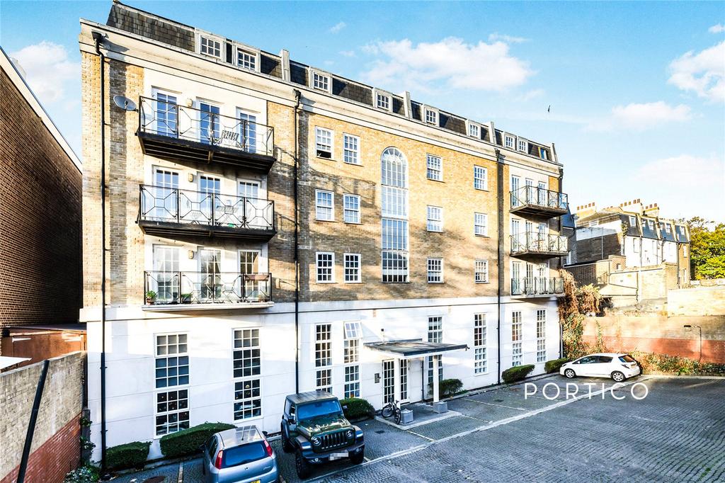Hanover Place, London, E3 2 bed flat - £2,200 pcm (£508 pw)