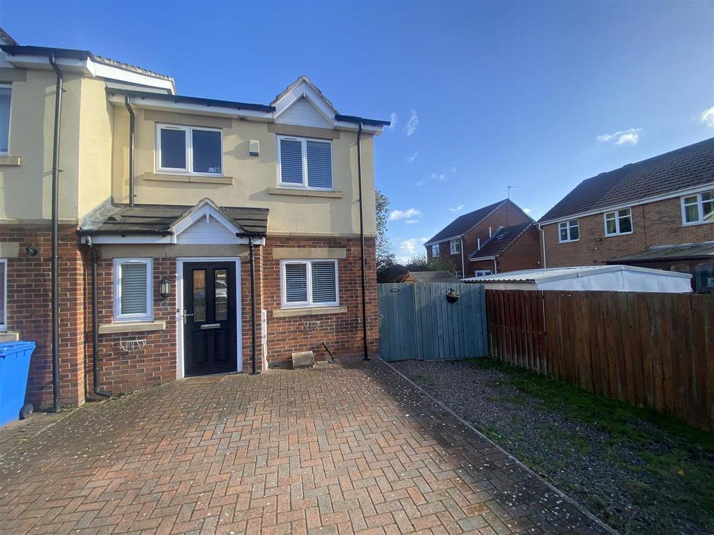 Kensington Close, Seghill, Cramlington 2 bed end of terrace house - £ ...