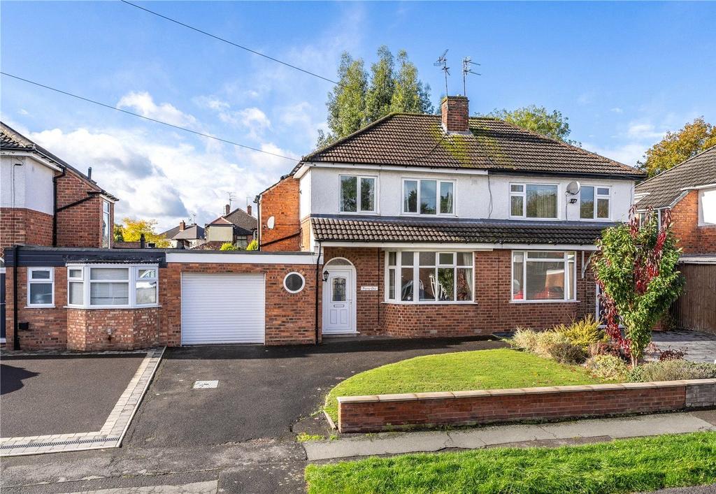 The Avenue, Castlecroft... 3 bed semi-detached house for sale - £260,000