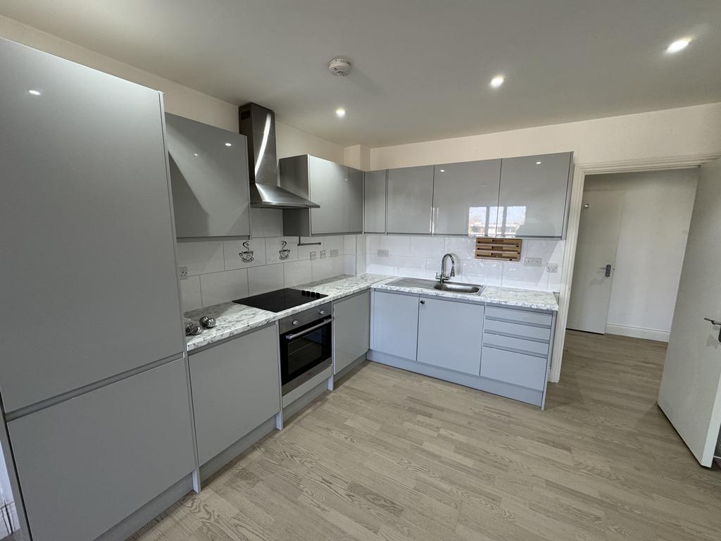 The Village, London SE7 1 bed flat - £1,450 pcm (£335 pw)